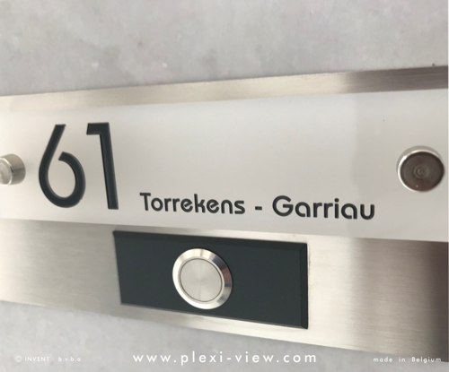 NAAMPLAATJE deurbel design DR | Plexi-View: NAAMPLAATJE deurbel design DR